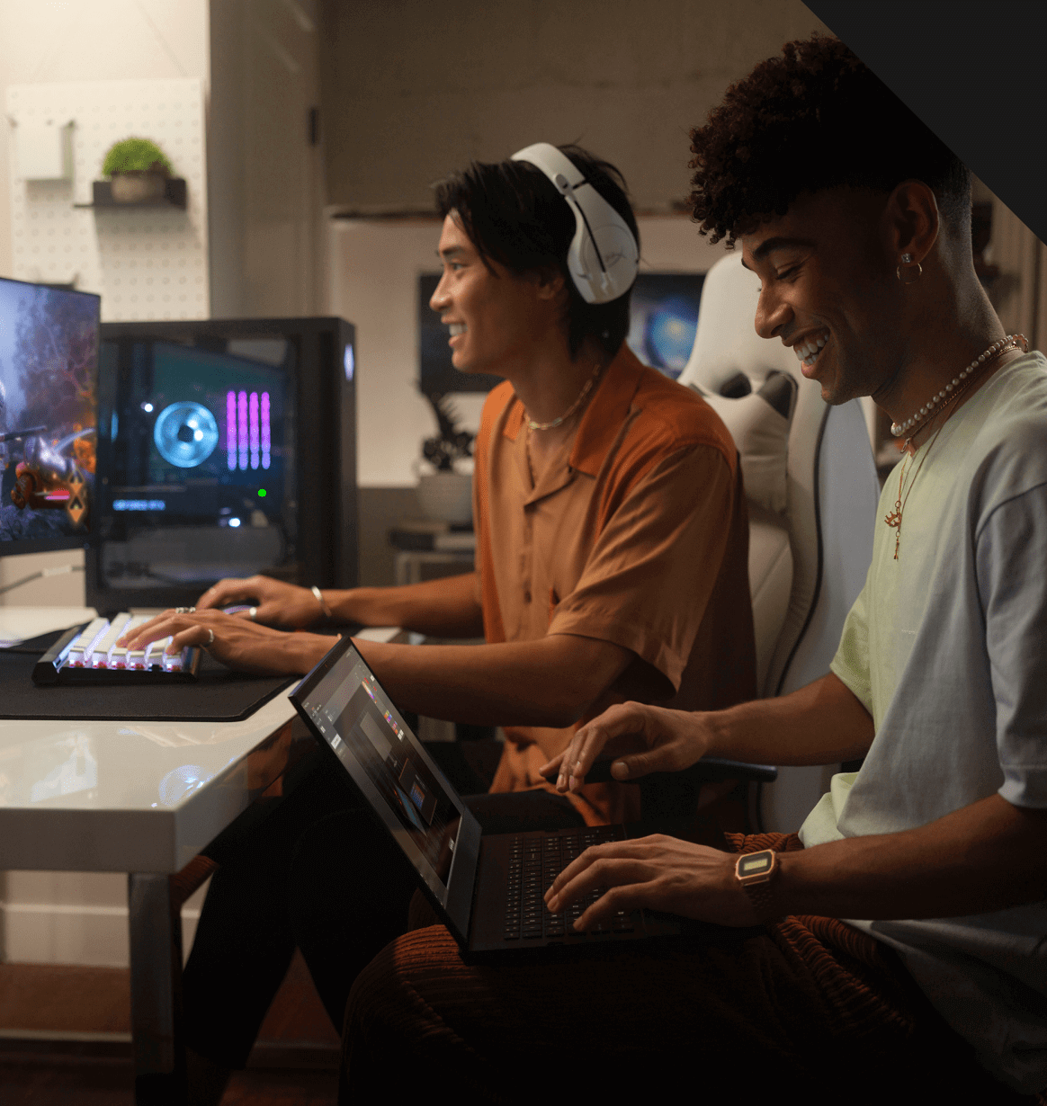 HP ra mắt Omen 17 2024 mới: AMD Ryzen 8040HS, chip AI 16 TOPS, giá từ ...